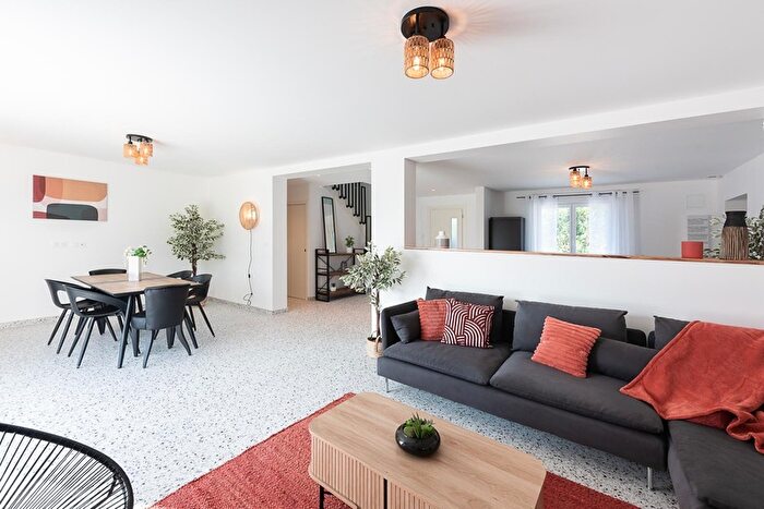 Maison à vendre - Plescop - 7 pièces - 5 chambres