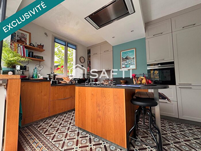 Saint-Omer, Centre historique : Maison 8 pièces à vendre
