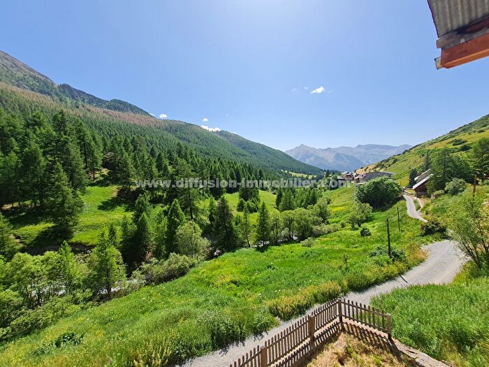 Maison à vendre - Saint-Paul-sur-Ubaye - 5 pièces - 2 chambres