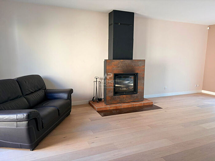 Le Mesnil-le-Roi - Maison 8 pièces à vendre