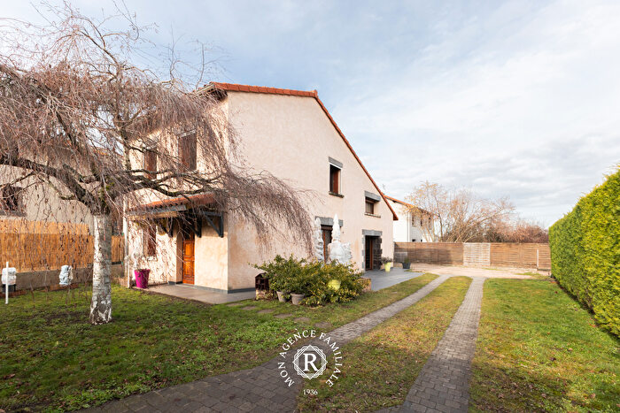 Maison à vendre - Riom, Les Charmettes, Le Champ dOjardias, Layat - 6 pièces - 2 chambres