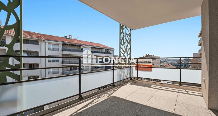Cagnes-sur-Mer, La Gare, Les Plans, Hippodrome : Appartement 3 pièces à vendre