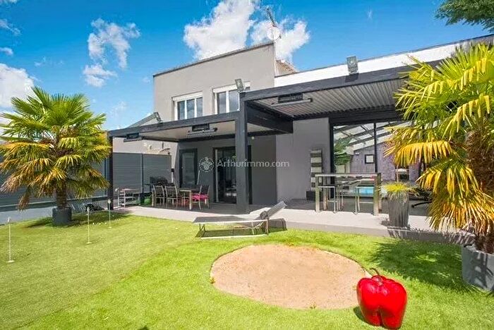 Appartement à vendre - Saint-Fargeau-Ponthierry - 10 pièces - 4 chambres