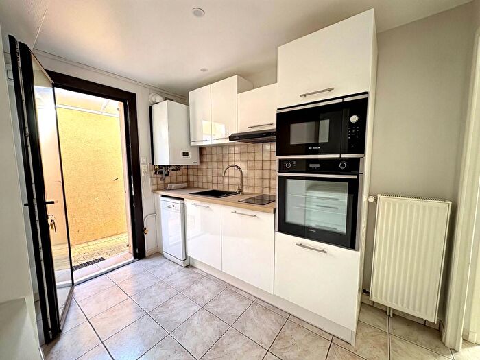 Appartement à louer - Brive-la-Gaillarde - 3 pièces - 2 chambres