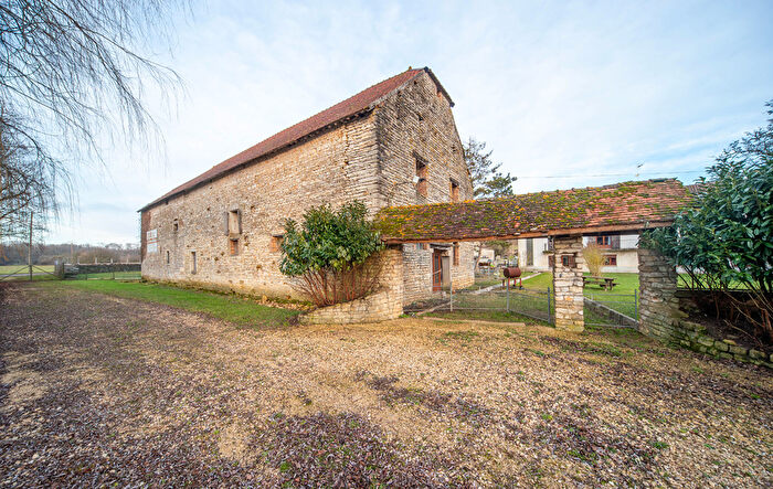 Maison à vendre - Broye-les-Loups-et-Verfontaine - 17 pièces - 10 chambres