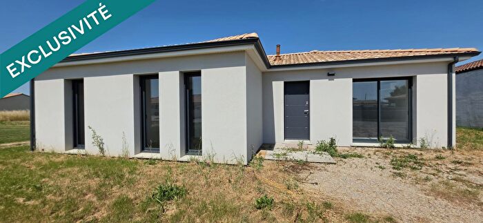 Sainte-Livrade-sur-Lot - Maison 4 pièces à vendre