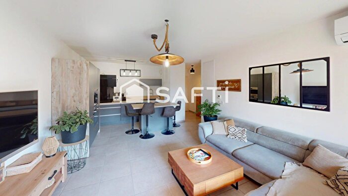 Appartement à vendre - Fréjus, Centre-ville - 4 pièces - 3 chambres