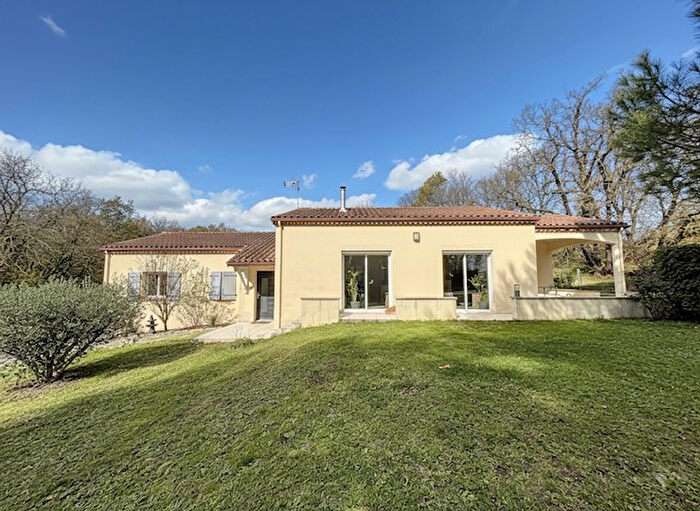 Maison à vendre - Montaigu-de-Quercy - 10 pièces - 4 chambres