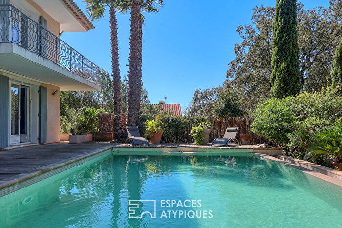 Maison à vendre - Toulon, LEscaillon - 8 pièces - 5 chambres