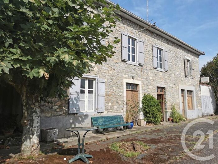 Maison à vendre - Larribar-Sorhapuru - 5 pièces - 4 chambres