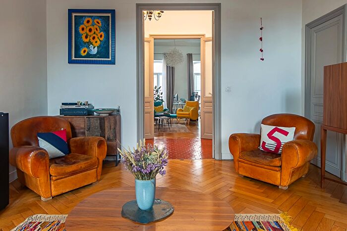 Appartement à vendre - Marseille e , Castellane - 5 pièces - 1 chambre