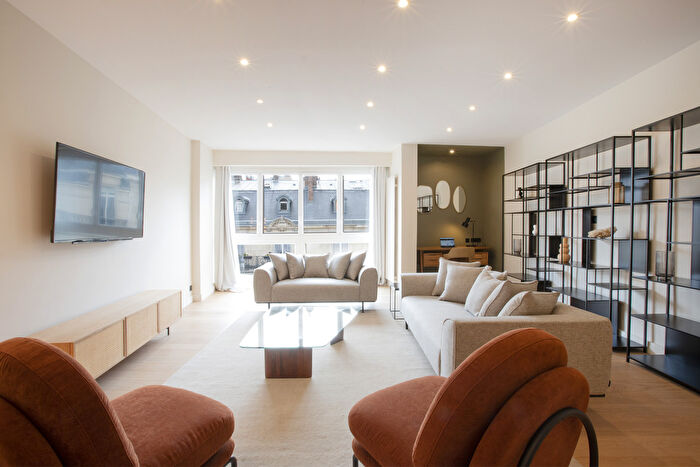 Appartement à louer - Paris e , Dauphine - 3 pièces - 2 chambres