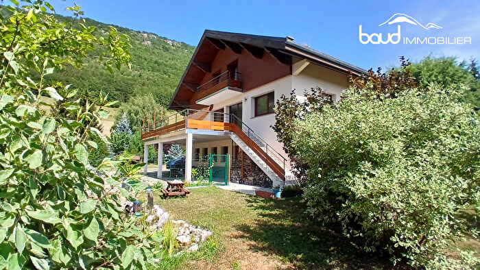 Lans-en-Vercors : Maison 7 pièces à vendre