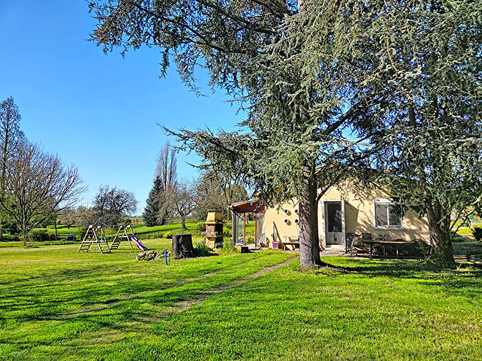 Maison à vendre - Vayres - 5 pièces - 3 chambres