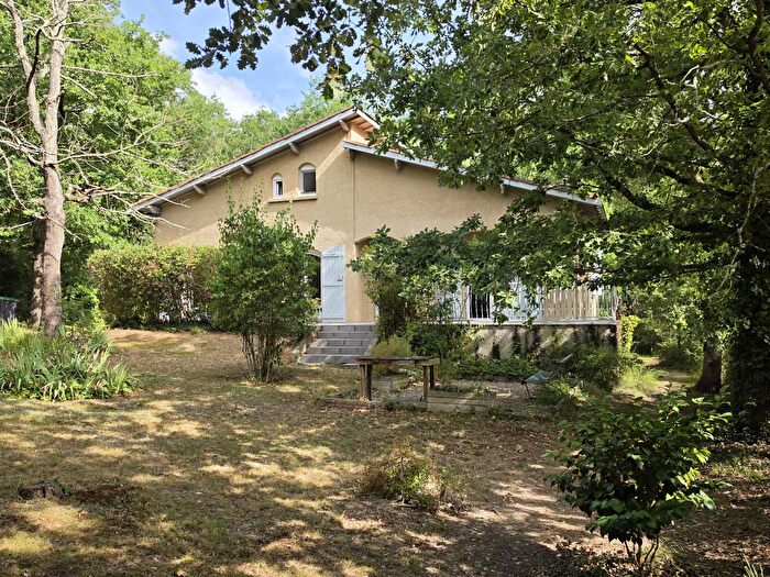 Maison 6 pièces à La Salvetat-Saint-Gilles, à vendre