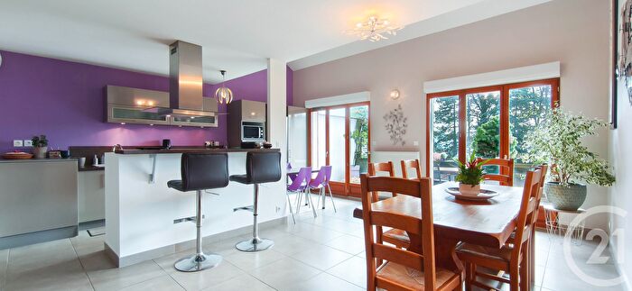 Appartement à vendre - Chambéry, Les Hauts de Chambery - 6 pièces - 4 chambres