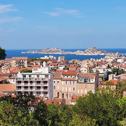 Maison 9 pièces à Marseille 7ème, Saint-Victor, à vendre