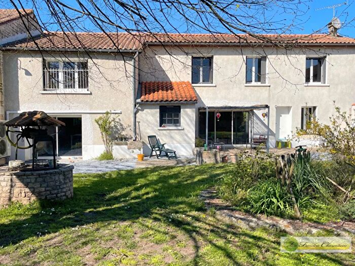 Maison à vendre - Mansle - 6 pièces - 4 chambres