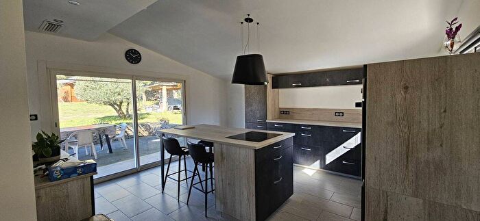 Maison à louer - La Gazelle, Nîmes - 5 pièces - 3 chambres