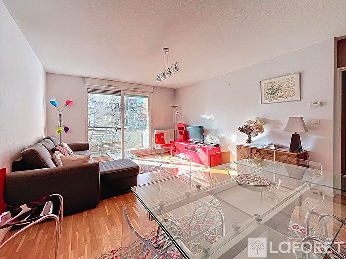 Appartement à louer - Lyon e , Croix Rousse Centre-ville - 3 pièces - 2 chambres