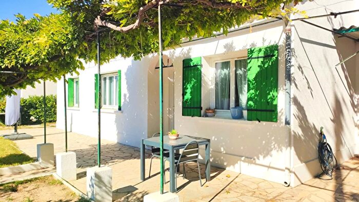 Maison à vendre - Arles, Trinquetaille - 5 pièces - 4 chambres