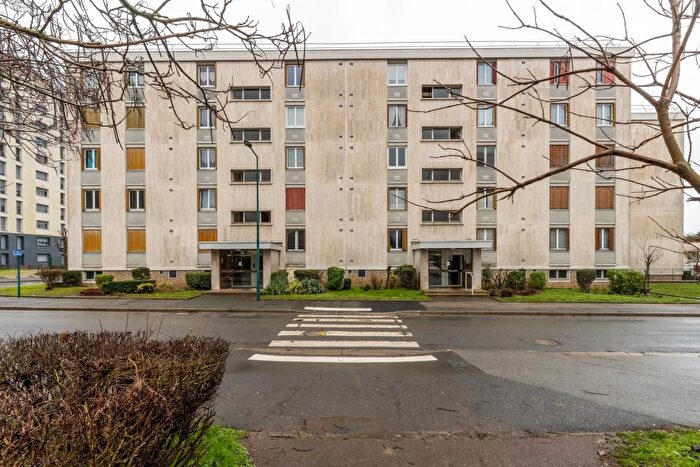 Appartement à vendre - Pontoise, Centre hospitalier - 5 pièces - 3 chambres