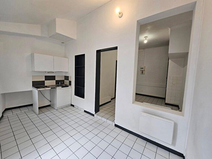 Appartement à louer - Grand Pigeon-Deux Croix-Banchais, Angers - 1 pièce