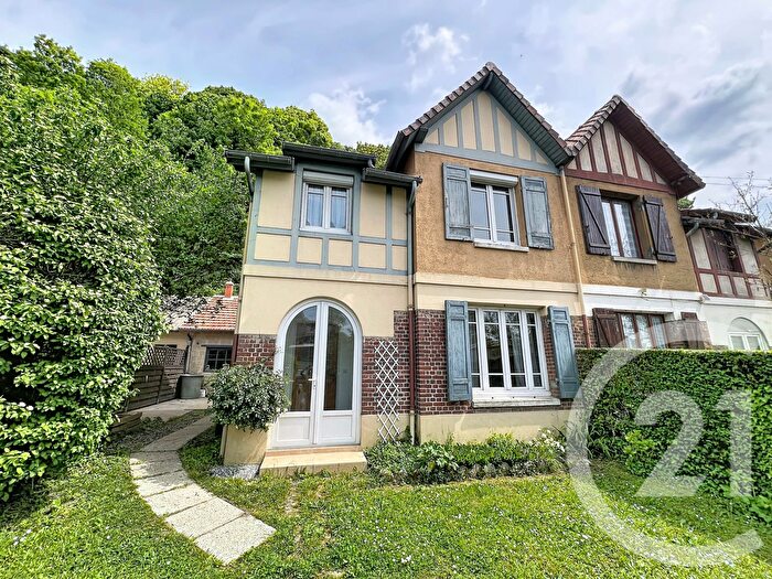 Maison 4 pièces à Pont-Audemer, à vendre