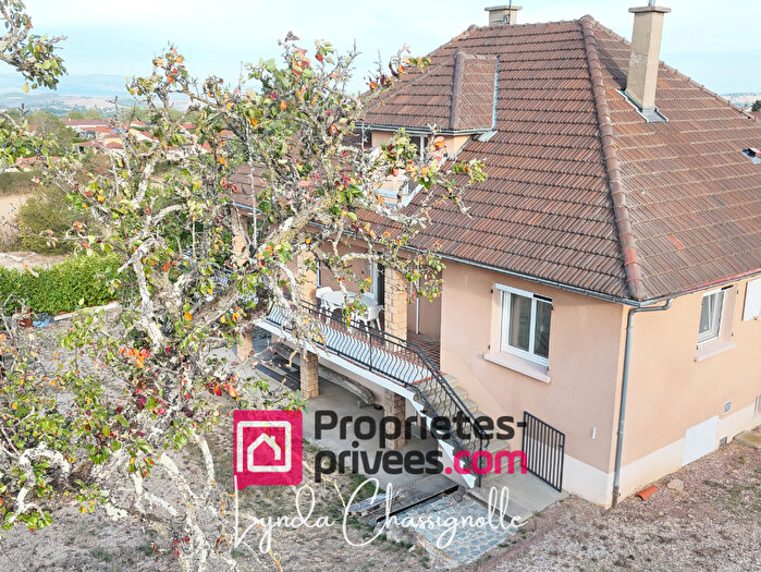 Saint-Symphorien-de-Lay : Maison 6 pièces à vendre