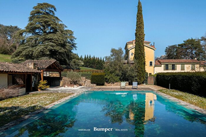 Maison à vendre - Saint-Genis-Laval, Barolles - 7 pièces - 5 chambres