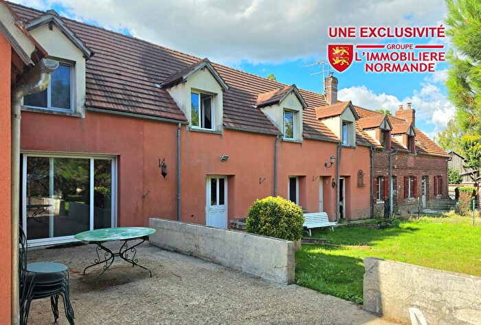 Maison 10 pièces à Heudebouville, à vendre