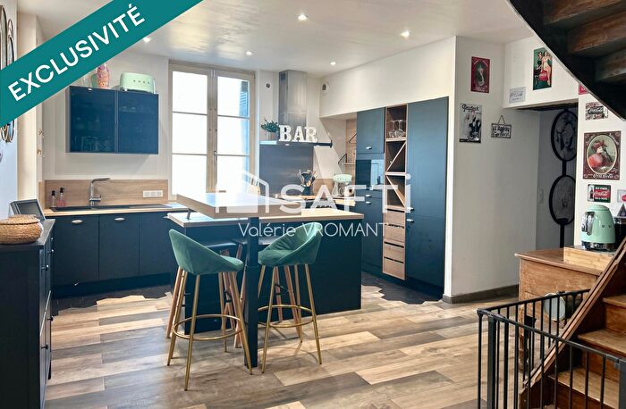 Maison à vendre - Chargé - 6 pièces - 4 chambres