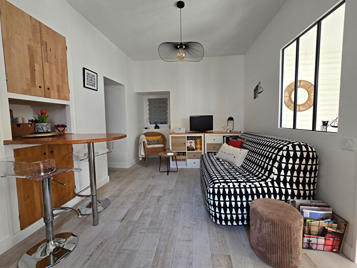 Appartement à vendre - Pornic, Centre-ville, Halles, Bourg aux Moines - 2 pièces - 1 chambre