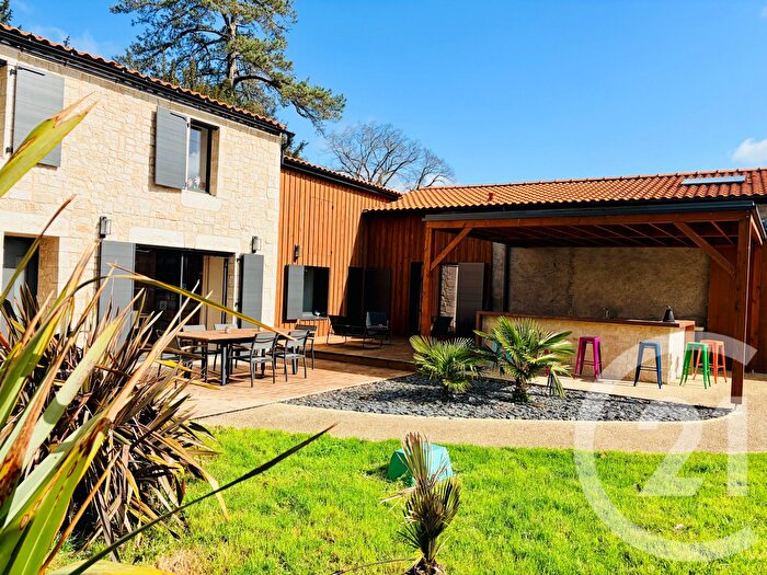 Maison à vendre - Saint-Philbert-de-Grand-Lieu - 8 pièces - 4 chambres