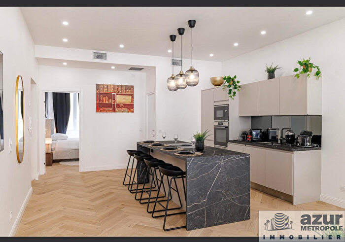 Appartement à vendre - Nice, Le Port - 3 pièces - 2 chambres