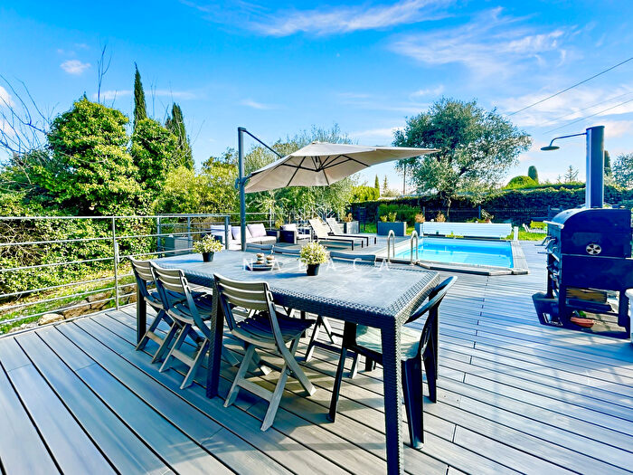 Maison à vendre - Peymeinade - 5 pièces - 4 chambres