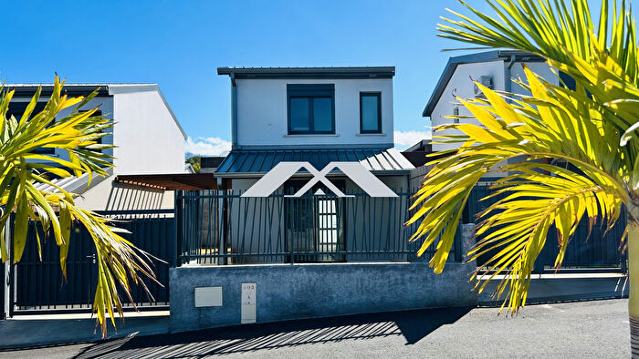 Maison à vendre - Saint-Pierre, Pierrefonds, Cap Long - 3 pièces - 2 chambres