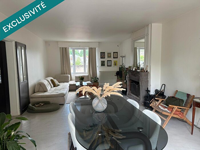 Maison à vendre - Gien, Centre-ville - 8 pièces - 5 chambres