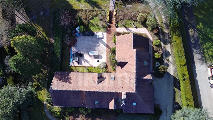 Maison à vendre - Chaumont-sur-Tharonne - 10 pièces - 5 chambres