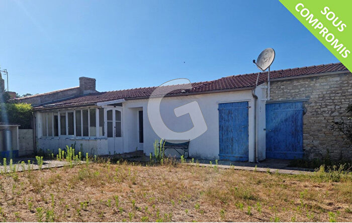 Maisons à vendre et appartements à louer - 1