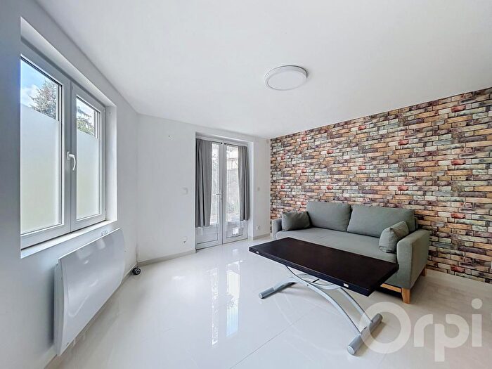 Appartement 2 pièces à Maisons-Alfort, Charentonneau, à louer