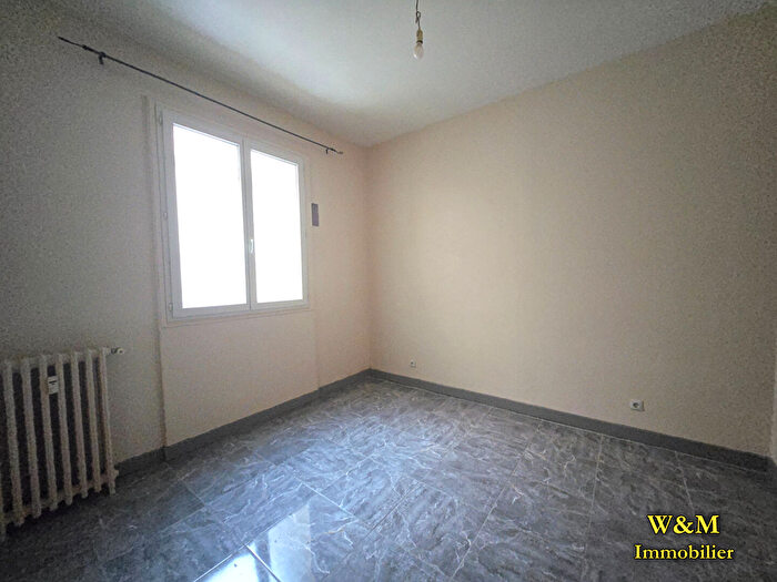 Appartement à vendre - Ris-Orangis, Réno, Gare, Oiseaux - 2 pièces - 1 chambre