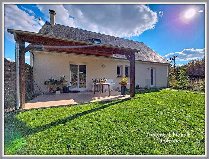 Maison à vendre - Savigné-sur-Lathan - 5 pièces - 3 chambres