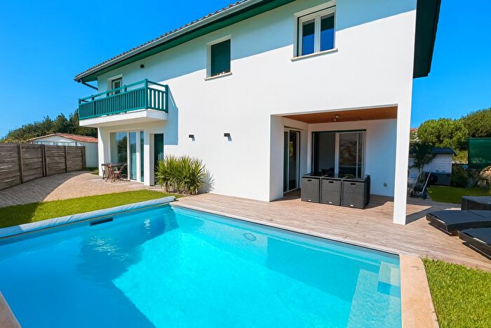 Maison à vendre - Guéthary - 5 pièces - 4 chambres