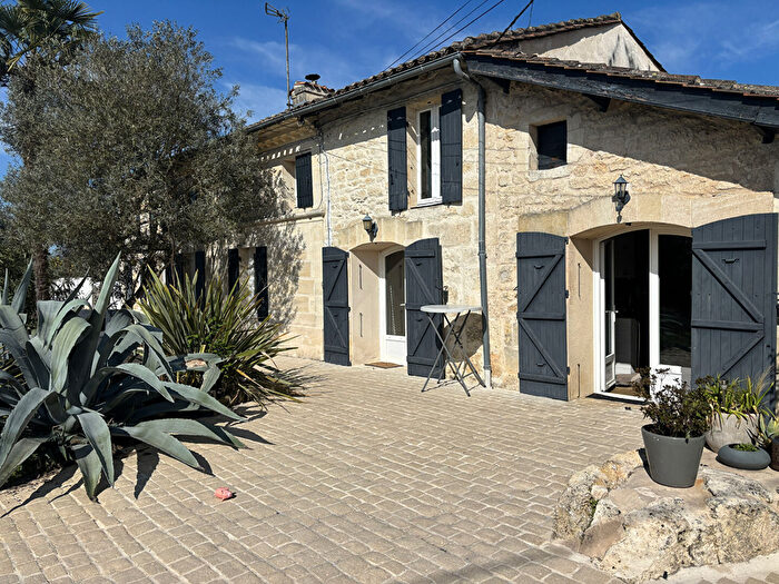 Maison 9 pièces à vendre à Prignac-et-Marcamps