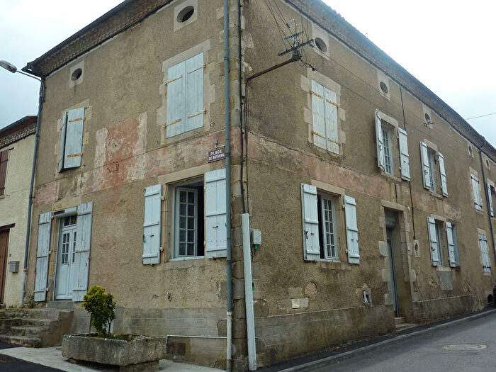 Maison à vendre - Bussière-Poitevine - 5 pièces - 3 chambres
