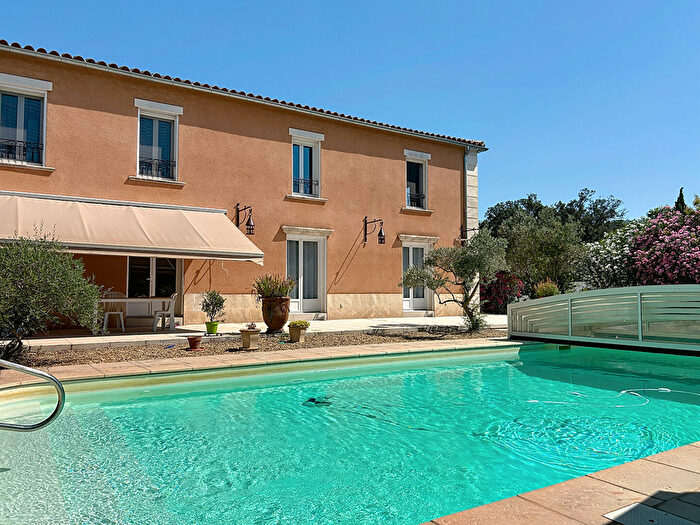 Maison à vendre - Rochefort-du-Gard - 7 pièces - 5 chambres