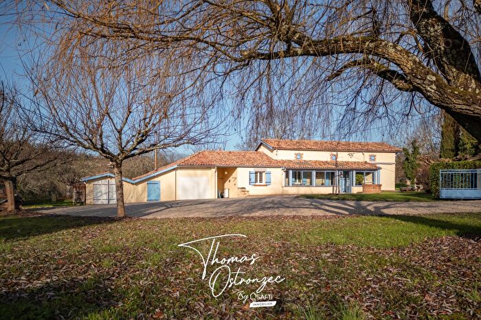 Maison à vendre - Villeneuve-sur-Lot, Saint-Etienne - 6 pièces - 3 chambres