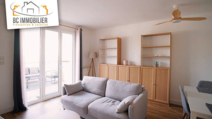Appartement 2 pièces à Est, Gex, à louer