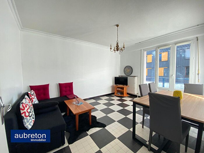 Appartement à louer - Grenoble, Eaux-Claires, Mistral - 2 pièces - 1 chambre